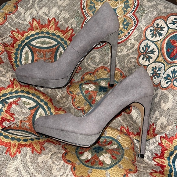 Forever 21 | Shoes | Forever 2 5 Gray Polyester Heel | Poshmark